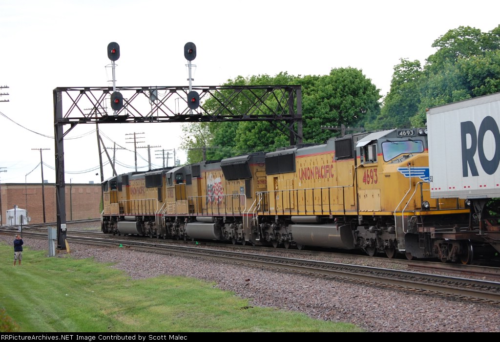 UP 4378, 3782 & 4693